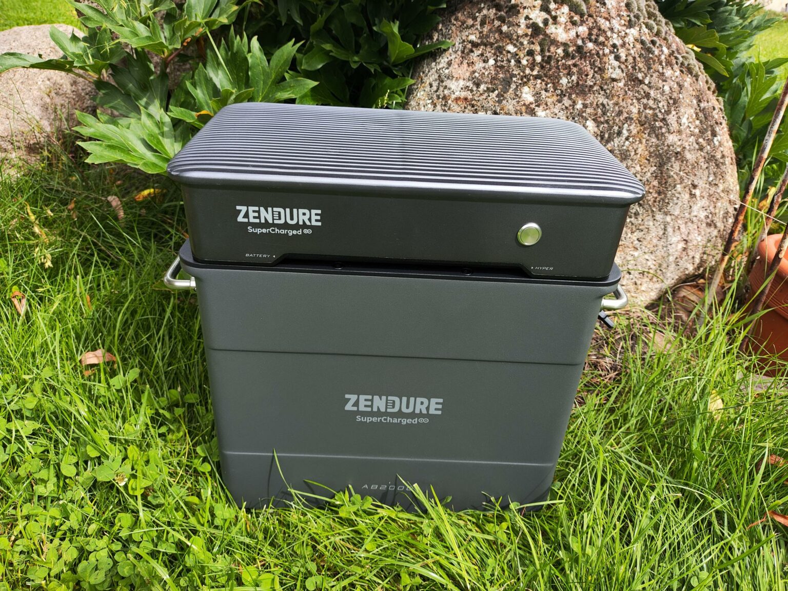 Zendure Hyper 2000 im Test - der Name ist Programm
